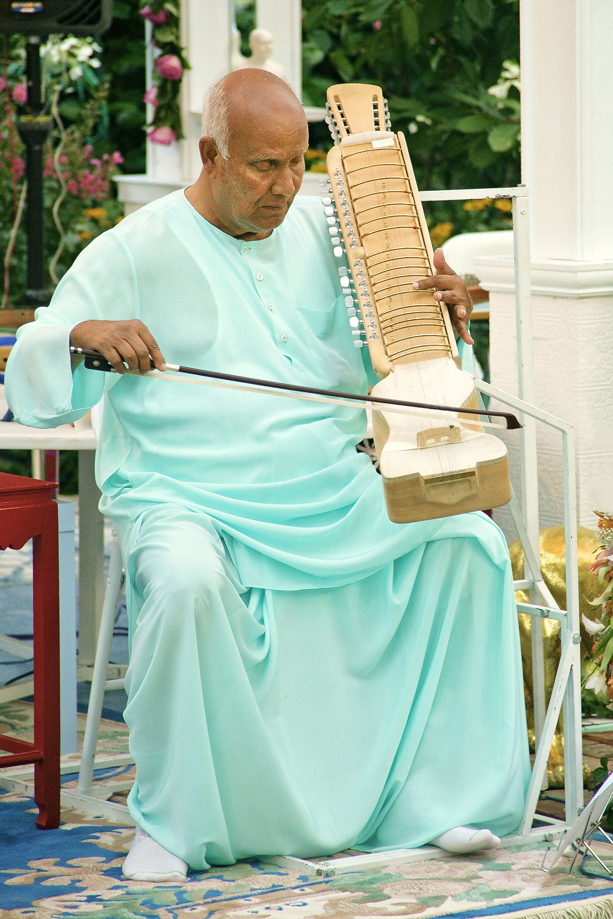 esraj – SRI CHINMOY PHOTOS